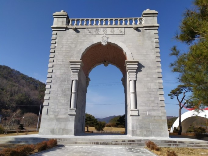 KJCLUB - 晩年奴隷=韓国ごきぶり民族の半万年遺伝子